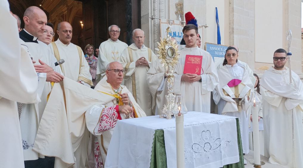 Corpus Domini a Potenza. L'Arcivescovo Carbonaro: "Ritrovare la gioia ...